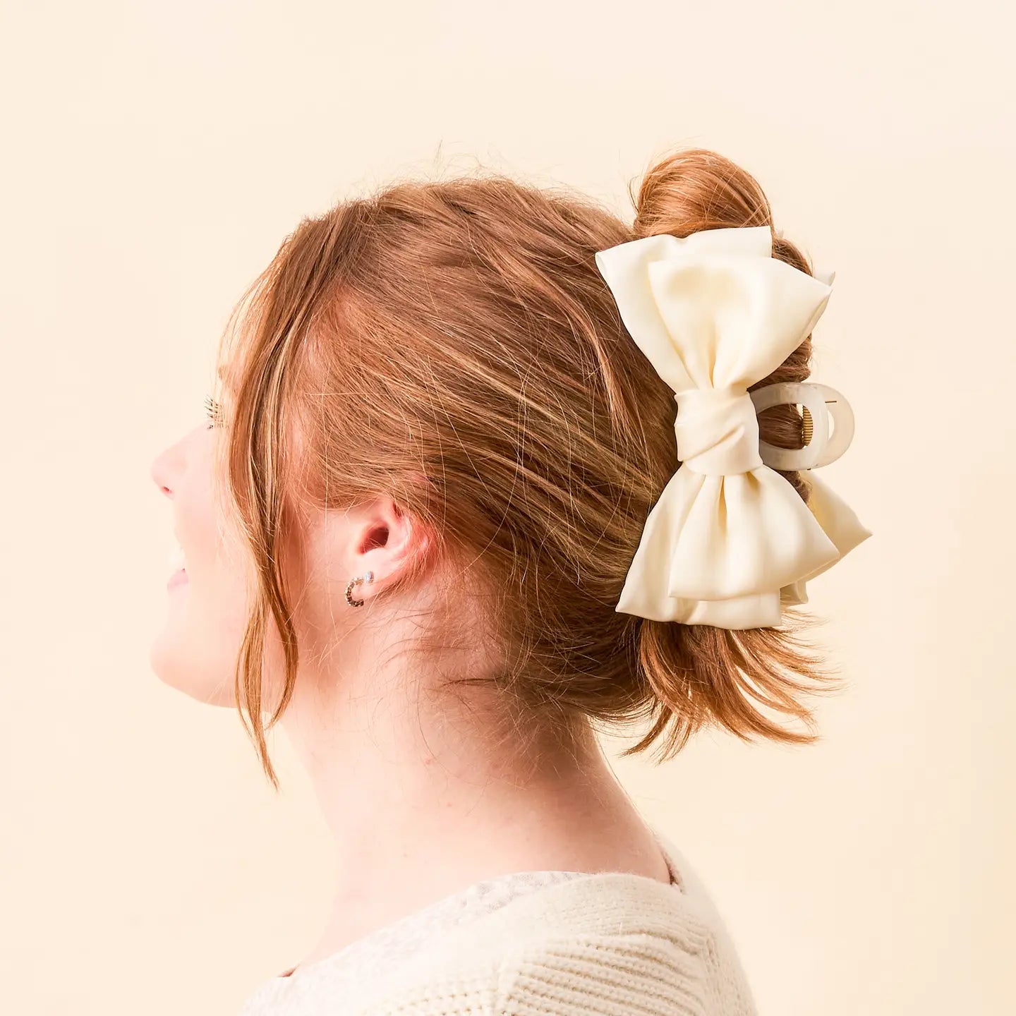 Satin Bow Claw Clip- Cream – The Ivory Palm